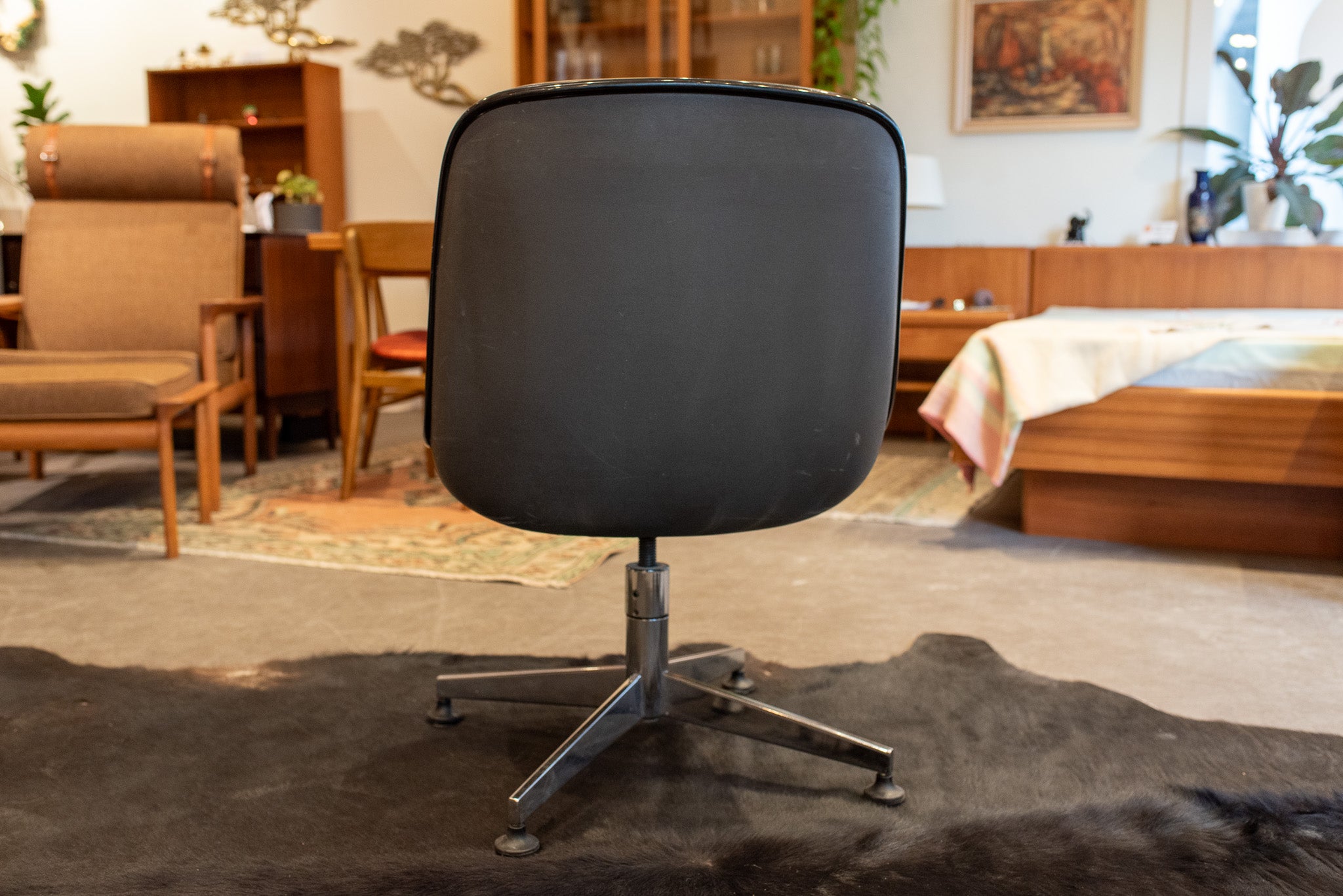 Vintage Steelcase Pollock Style Chair – KOLLEKTION