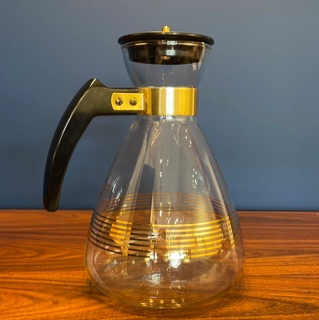 Retro Pyrex Carafe with Gold Detailing – KOLLEKTION